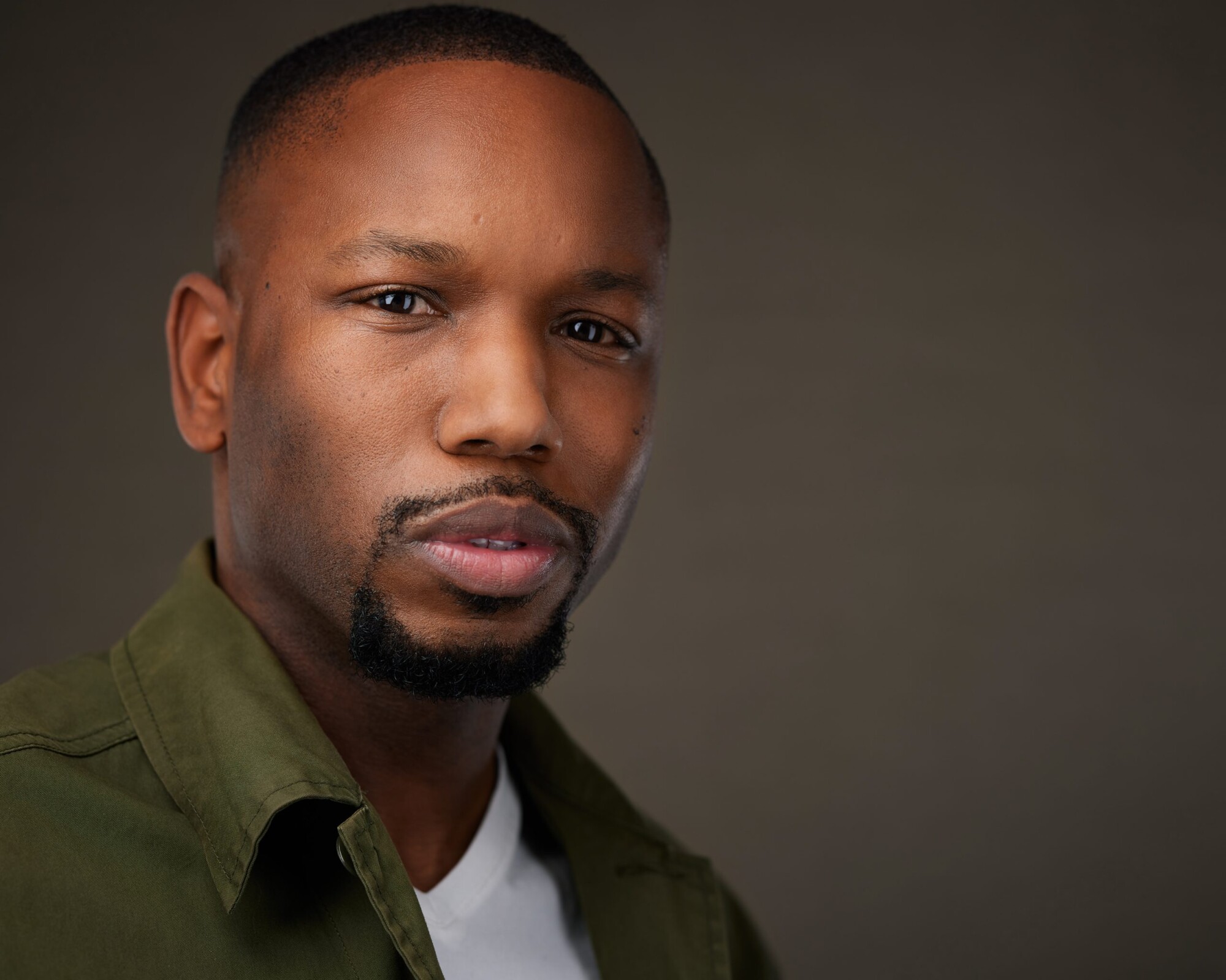 New York & Los Angeles Headshot Photographer - Peter Hurley